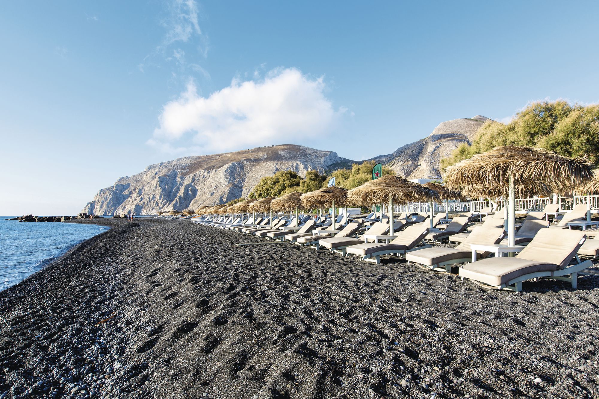 When is the best time to visit Kamari | TUIHolidays.ie